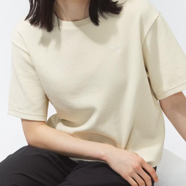 ◇リラックスフィット ワンポイント 半袖Tシャツ ■カラー(メーカー表記)： クリーム(87：Alpine Snow) ブラック(01：PUMA Black) ■素材： 本体：コットン61％ポリエステル34％ポリウレタン5％ ■生産国：中国...