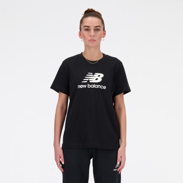 ◇スタックドロゴが映える定番のショートスリーブTシャツ。肌触りのよいコットンを使用し、快適な着心地と汎用性のあるデザインで、スポーツからエブリディまで多彩なシーンで活躍します。 ■カラー(メーカー表記)： ブラック(BK) ■素材：綿100...