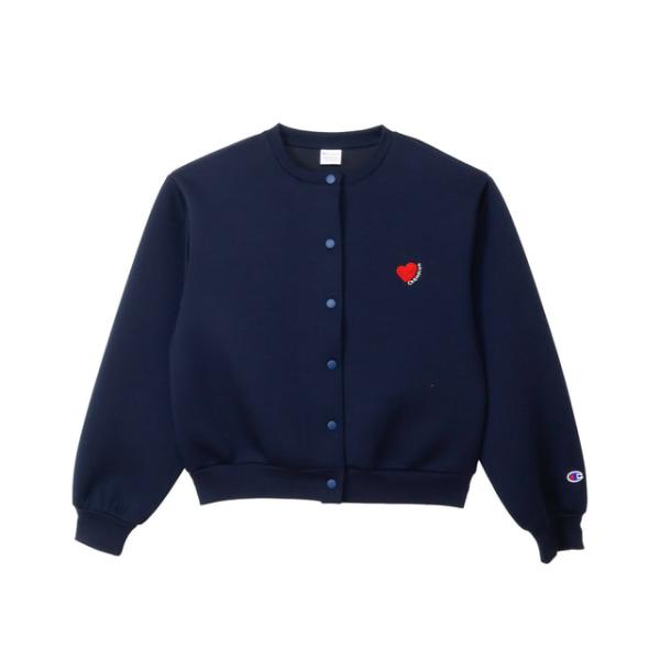◇環境に配慮されたリサイクルポリエステルとレーヨン、ポリウレタンの混紡によるポンチ素材を使用したスナップカーディガンです。 軽さとストレッチ性、コットンの様な柔らかい肌触りが特長。 通気性や保温性にも優れ、しわにもなりにくいので着心地が良く...