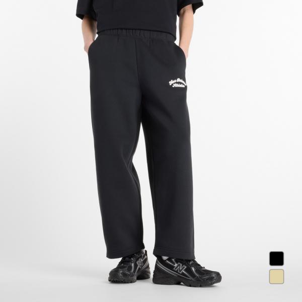 ◇ニューバランスのアーカイブモデルからインスパイアされた リニアヘリテージ コンセプトで提案するレッグパンツ。 290gの肌触りの良い裏起毛フリース素材が温かさをキープし、左腿の発泡プリントのリニアヘリテージグラフィックと、右ヒップポケット...