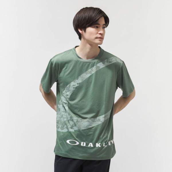 ◇OAKLEY EVOFREE TECHNOLOGYを採用し、究極の快適さを追求したTシャツ。 独自の編み方と特殊な繊維が、肌への摩擦を最小限に抑え、まるで第二の皮膚のようなフィット感を実現。 吸汗速乾性、高い伸縮性を兼ね備えどんな動きにも...