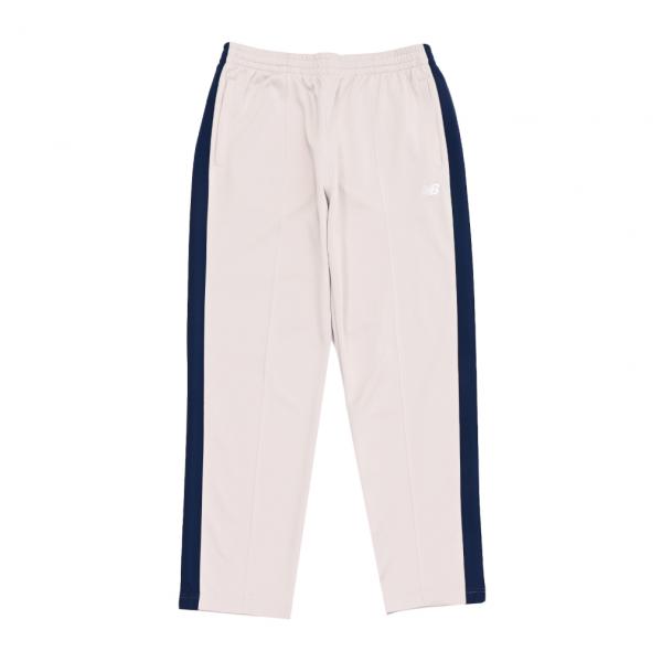 ◇吸汗速乾性に優れたNB Dryのダブルニットを使用したトラックパンツです。 程よいゆとりとフィット感のストレートシルエットで仕上げました。 フロントのピンタック、左腿のNBロゴ刺繍、サイドラインテープがデザインポイントです。 ■カラー(メ...