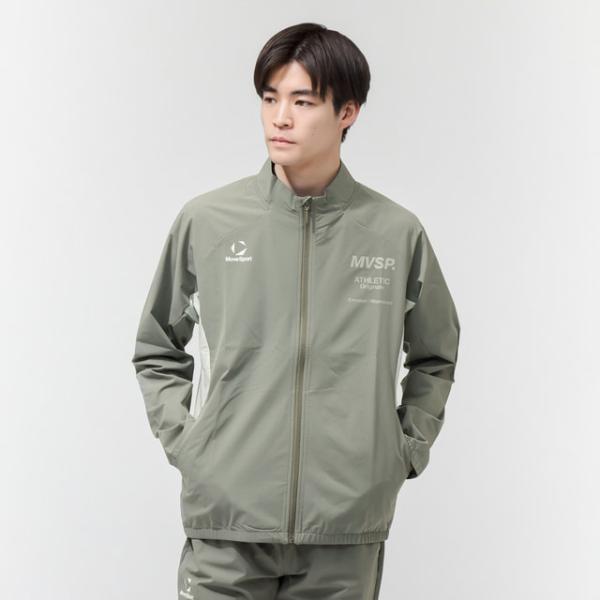 ◇クロススタンドジャケット ◇特徴：普段使いのしやすいカラー展開で、背面のMOVESPORTのグラフィックが特徴的なストレッチスタンドクロスジャケット。 脇部分にストレッチメッシュ素材・背面にはリフレクタープリントを配置。 ◇機能：吸汗・ス...