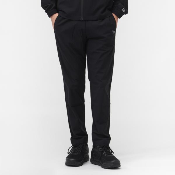 ◇軽量かつ適度にハリのある、ストレッチ性に優れたトレーニングパンツ。 秋冬から春先のトレーニングウェアにおすすめ。 ややタイトでスポーティなシルエット。 左胸にブランドロゴをレイアウト。 ■カラー(メーカー表記)： ブラック(BLK：ブラッ...