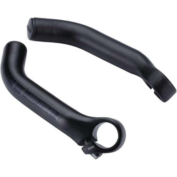 根強い人気のクラシックベンド形状参考重量：144gハンドルバークランプ径：22.2mm●根強い人気のクラシックベンド形状のバーエンド。●耐久性を高めた6061アルミニウム合金鍛造製法。●手のひらに納まるカーブデザイン。●エンドキャップ付属。