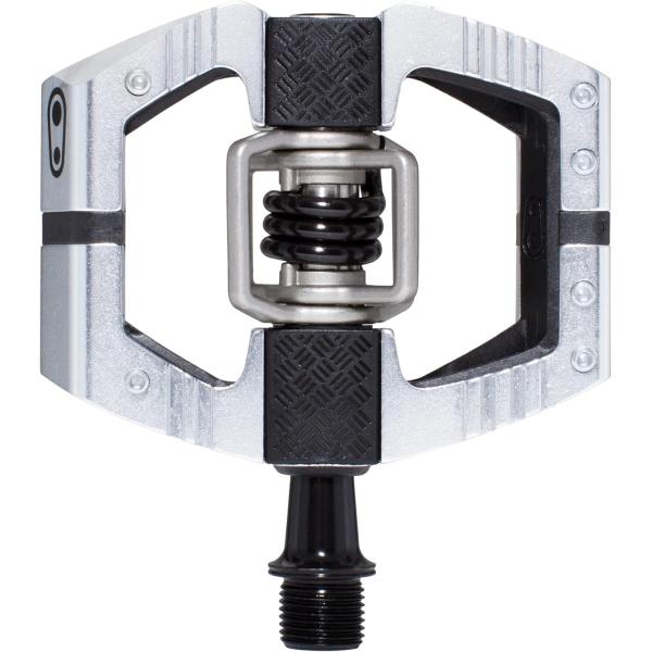 エンデューロ用ロングスピンドル仕様●ロングスピンドルを採用しQファクター57mm（ノーマルモデルは52mm）●エンデューロレースに求められる踏み面の広さと軽さを両立。●スムーズなステップイン。●Igusとenduro社のプレミアムベアリング...