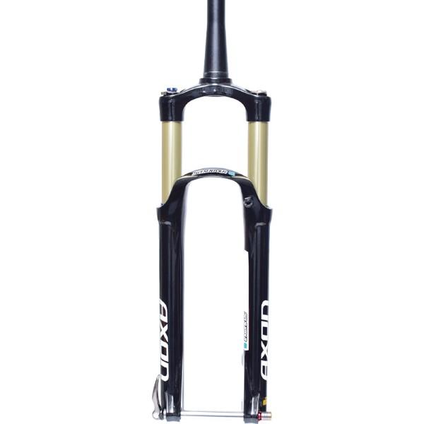 XCレース専用軽量ショートストロークモデル最大タイヤ幅(mm)：58コラム径：1.5"to1-1/8"アクスル(mm)：15×100 QLC対応ブレーキ：Post160 / Max. 180出荷時トラベル量(mm)：120変更可能なトラベル...