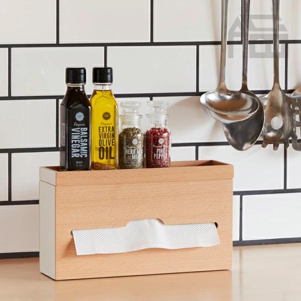 最小のコンパクトサイズペーパータオルも使える、木製のスリムティッシュボックス・Roof Paper Box がスリムになって登場。・最初の一枚がつまみ出しやすい口の形状。・ペーパータオルやティッシュケースは小分けして使う。・上面はトレイとし...