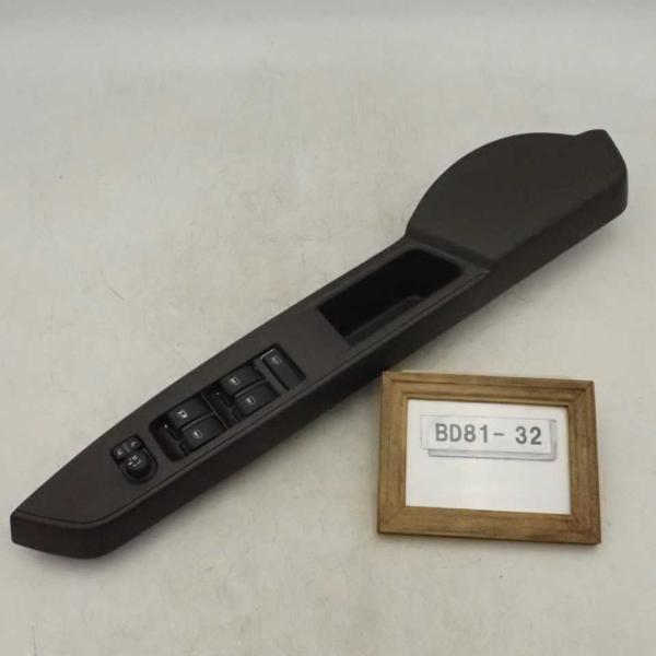 [管理番号] BD81-32　[01B-27][メーカー/車名] トヨタ / ルーミー[初年度] 平成30年10月[型式] DBA-M900A-AGBGE-S[エンジン/排気量] 1KR / 650cc[走行距離] 69354km[ミッショ...