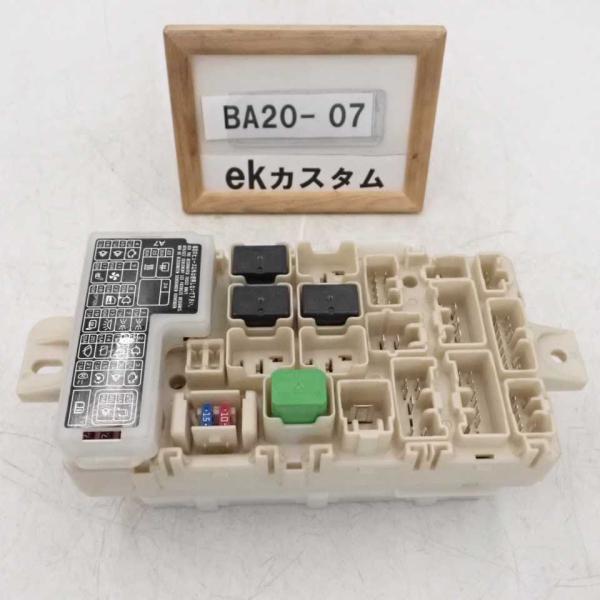 [管理番号] BA20-7　[02A-34][メーカー/車名] 三菱 / ekカスタム[初年度] 平成25年11月[型式] DBA-B11W-LTUX[エンジン/排気量] 3B20 / 650cc[走行距離] 91290km[ミッション] ...