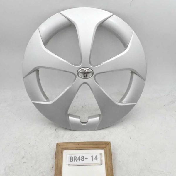 [管理番号] BR48-14　[02A-59][メーカー/車名] トヨタ / プリウス[初年度] 平成27年11月[型式] DAA-ZVW30-AHXEB[エンジン/排気量] 2ZR-3JM / 1790cc[走行距離] 90100km[ミ...