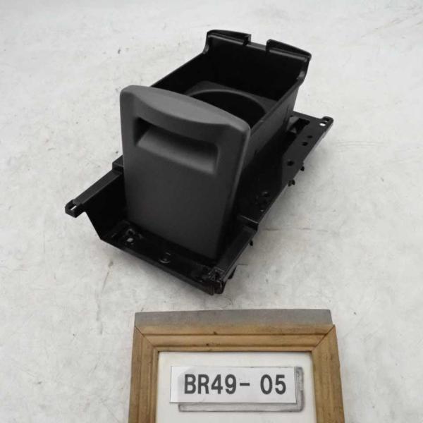 [管理番号] BR49-5　[04A-73][メーカー/車名] トヨタ / プリウスアルファ[初年度] 平成26年11月[型式] DAA-ZVW41W-AXXEB-B[エンジン/排気量] 2ZR-5JM / 1790cc[走行距離] 196...