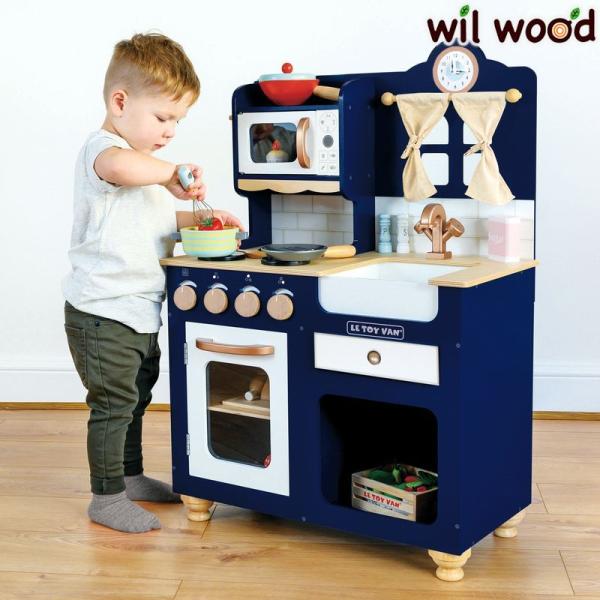 デラックスキッチンたっぷり遊べるデラックスキッチン！コンロにオーブン、引き出し収納に棚、窓にカーテン、時計、レンジ、塩、コショウ、泡だて器にお玉までついたデラックスなキッチンセットです。■対象年齢3歳■材質ゴムの木、MDF、合板、アセテート...