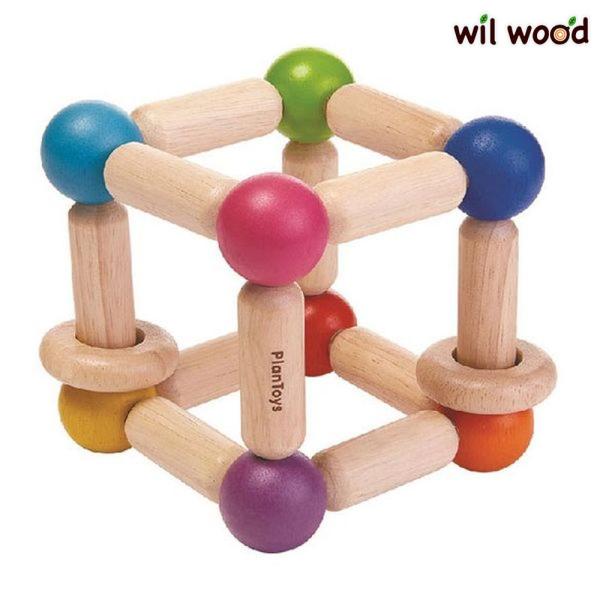 四角のにぎにぎPLANTOYSの木のおもちゃです。出産祝い・誕生日・クリスマスなどのプレゼントやギフトに人気のおもちゃブランドです。■対象年齢6ヶ月から■商品サイズ10.4×10.4×9.4cm■備考※製品の仕様は予告なく変更することがあり...