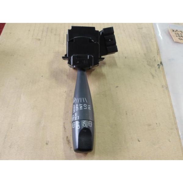 **** 商品説明を必ずご確認ください ****部品管理番号：000224051861501メーカー純正品番：35256-SFA-J01部品名：ディマースイッチ（ワイパースイッチ）部品区分：リサイクル品管理品番：201966車名：ゼスト車両...