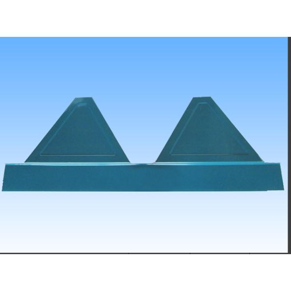 折板１５０用の面戸です。※写真の色は仮にブルーになっています。