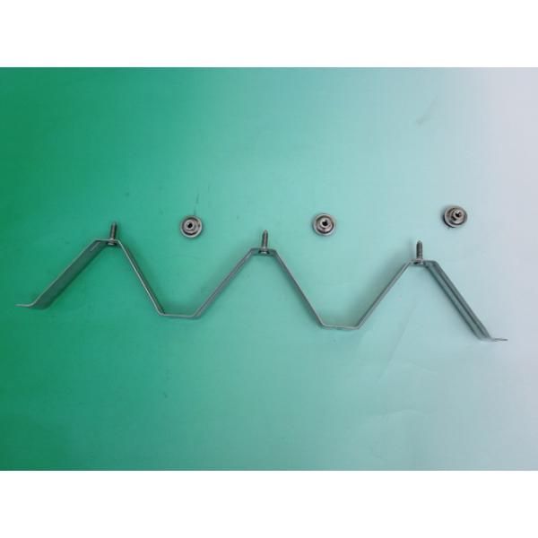 折板８８用の剣先のみステンレスのタイトフレームです。