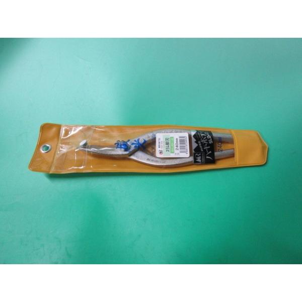 SLDシリーズに人気のα(アルファ)をラインナップしました。はがねに砂鉄系の原料を配合した切れ味抜群の「SLDはがね」にα鋼ボディを組み合わせることにより、鋏にかかる力を無駄なく両刃に伝達して、強く繊細な切れ味を実現しました。ガルバリウム鋼...