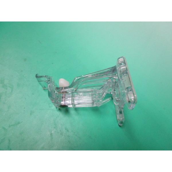 ＰＣ５０（シビルスケア）とＰＧＲ６０（グレンスケア）の吊り金具です。オールポリカの金具で勾配はなしです。※在庫数より、必要数が多いときはご連絡ください※