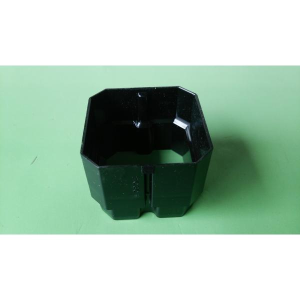 パナソニック(株)の雨樋ＰＣ３０の部品です。色は、ブラックです。