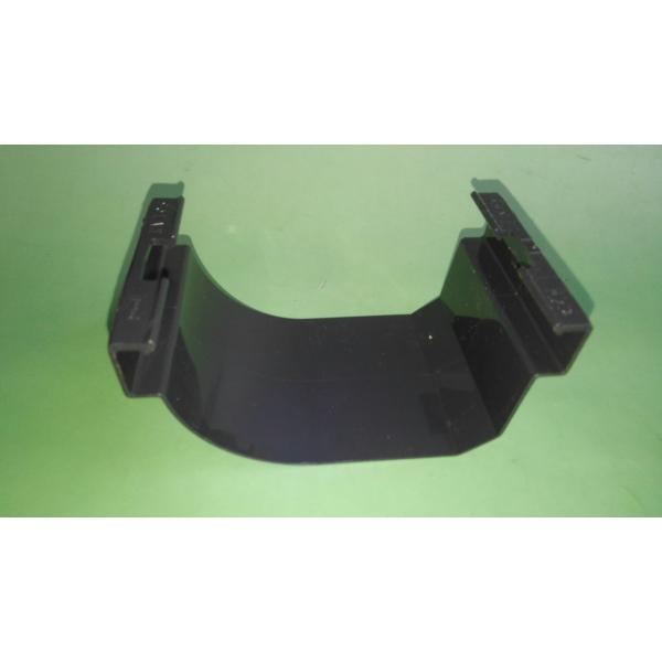 積水化学工業（株）のエスロン雨樋RV105の部品です。色はクロです。