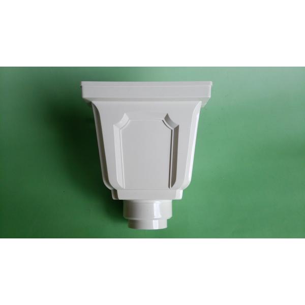 積水化学工業(株)エスロン雨樋のＸ７０の部品です。色は、ホワイトです。