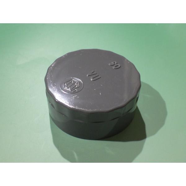 積水化学工業のＶＵ５０用の継手部品です。色は、グレーです。