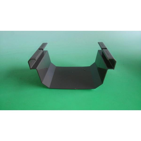 パナソニック(株)の雨樋のパラスケア（Ｕ−１０５）の部品です。色は、オークブラウンです。※在庫数より必要数が多い場合は、「お問い合わせ」よりご連絡ください