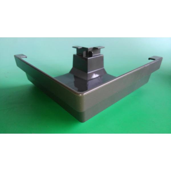 パナソニック(株)の雨樋のパラスケア（Ｕ−１０５）の部品です。色は、オークブラウンです。※在庫数より必要数が多い場合は、「お問い合わせ」よりご連絡ください