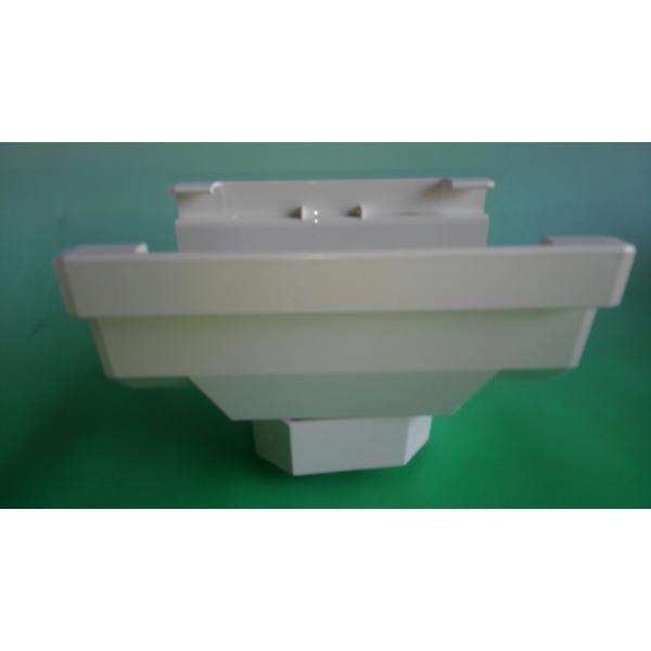 パナソニック(株)の雨樋のパラスケア（Ｕ１０５）用の部品です。色は、ミルクホワイトです。※在庫数より必要数が多い場合は、「お問い合わせ」よりご連絡ください。