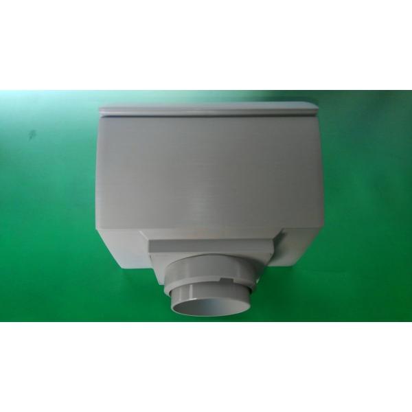 パナソニック雨樋のＮＦ−１の部品です。色は、パールグレーです。たて樋７５専用です。