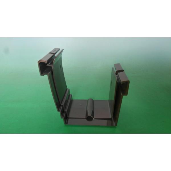 パナソニック　(株)の雨樋で、グランスケアＰＧＲ６０用の部品です。色は、オークブラウンです。