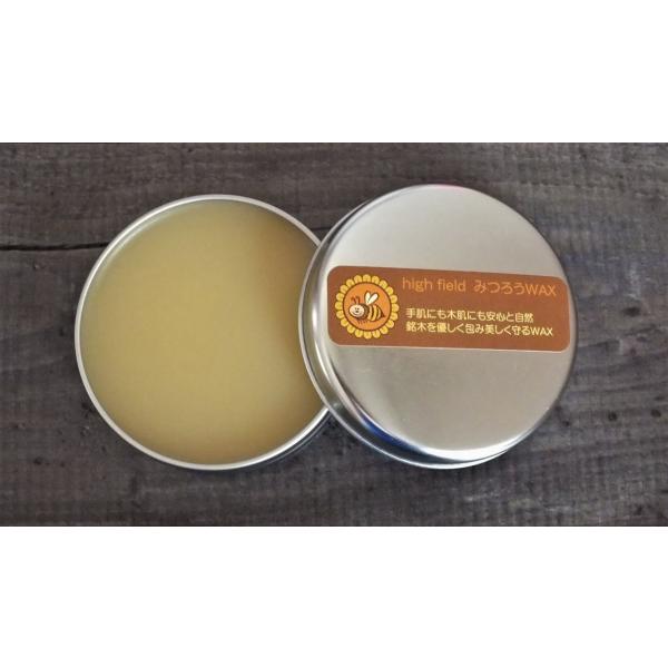 天然素材100％手肌にも木肌にも安心な自然クリームワックスWAXの効能◆革、木材のカビの防止◆革、木材の腐食、割れ防止◆革、木材の防水効果、撥水効果、光沢効果容量：88ｍｌ　※塗面積：3〜6畳ほど施工できます。原材料：生蜜蝋、米ぬか ◎生蜜...