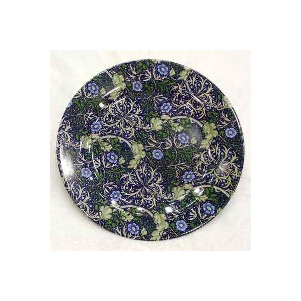 イギリス　エリートギフトボックス社製ブリキの絵皿です。ロンドン　ウィリアムモリスギャラリーに所蔵されている歴史的な美術品プレートの複製品です。裏面にはこのプレートのいきさつがプリントされています。リビングなど壁に飾ったり置いたりインテリアと...