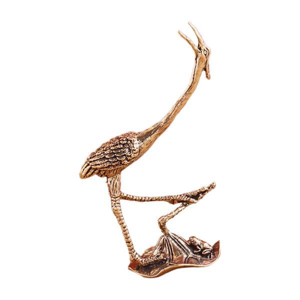 説明:[ミニチュア鶴の置物]: 複雑なデザインと優れた職人技を備えたこの鶴の像は.真の芸術的宝物です.無垢の真鍮で作られた鶴鳥の飾りは.ご自宅やオフィスに飾って鑑賞する価値があります.[高品質素材]:鶴の装飾飾りは純真鍮製で.滑らかで手触り...