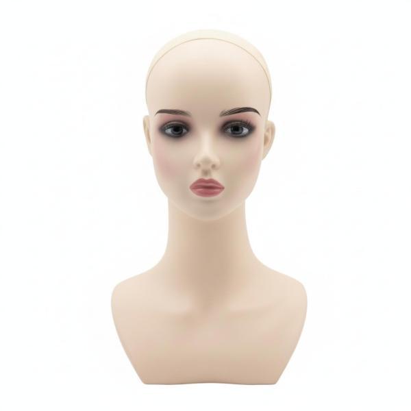 【製品概要】: 肩口まで再現された安定感のあるバストラインが特徴の、リアルな女性フェイスを施したディスプレイ用のマネキンです。【主な機能】: ウィッグやヘアピース、帽子などのヘッドウェアを美しく立体的に保持し、型崩れを防ぐマネキンヘッドとし...