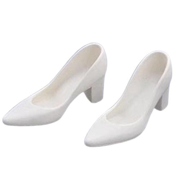 説明:[素材]: 1/6スケールのハイヒールシューズはPVC素材で作られており.女性の人形やアクションフィギュアにリアルで魅力的な外観を提供します. [サイズ]: ミニチュアシューズの長さは39cm/154インチで.繊細でエレガントなデザイ...