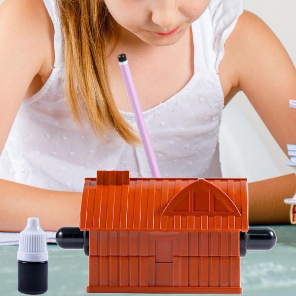 説明:[多用途な算数学習ツール]: この革新的なローラースタンプは.小さな木の家の形をしており.足し算.引き算.掛け算.割り算の機能を備えています.1000通り以上の算数問題を作成できるので.お子様が算数のスキルを練習するのに最適なツールで...