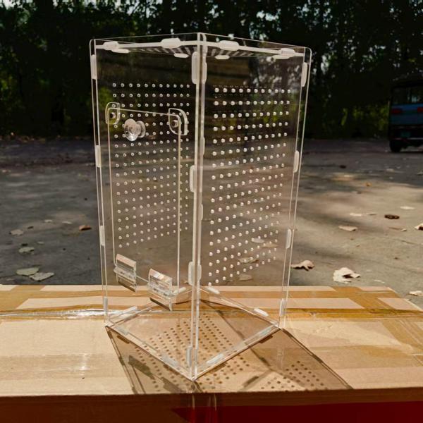 説明: [素材]: Mantises Terrariumは高級アクリルで作られており.この囲いケージはペットを最適に観察するための優れた視認性を提供します. [通気性]: マンティスケージには爬虫類給餌ボックスに複数の通気孔があり.通気性が...