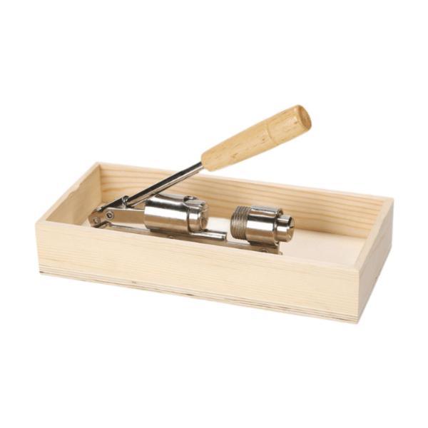 説明:[多機能]: このくるみ割りフルーツオープナーは.レバー原理でナッツを簡単に砕くように設計されています.さまざまなサイズと形状のナッツに対応できるため.くるみ割りのあらゆるニーズに対応する多目的ツールです. [防滴収納ボックス]: 長...