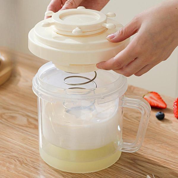 説明:[多機能]: この蓋付きヨーグルトストレーナーは.ヨーグルトフィルターとしても自家製ギリシャヨーグルトフィルターとしても使用でき.あらゆるキッチンに必要なツールになります. [耐久性]: このヨーグルトフィルターは丈夫なPP素材で作ら...