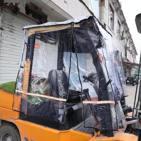 説明: [保護]フォークリフトカバーは.雨.埃.風からフォークリフトを保護し.屋内外のさまざまな環境で機器の寿命を効果的に延ばし.主要部品を保護します. [視認性]透明素材により.安全性を損なうことなく操作時の視認性が確保され.周囲の状況を...