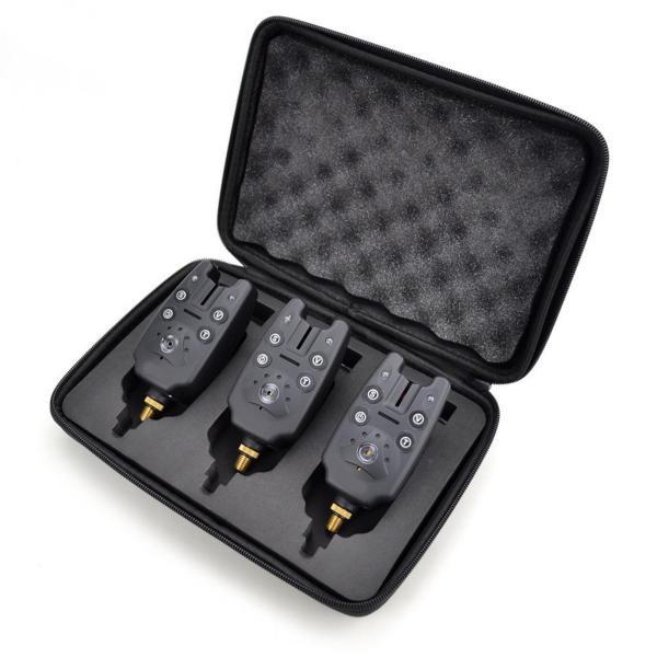 【製品概要】: コンパクトな長方形のボディにロッド溝を備えた、黒色の電子式釣具です。【基本機能】: 魚の魚信を感知して光と音で知らせる、夜釣りに最適なアラームです。【特徴的な設計】: フロント部分に操作しやすいコントロールボタンと、視認性に...