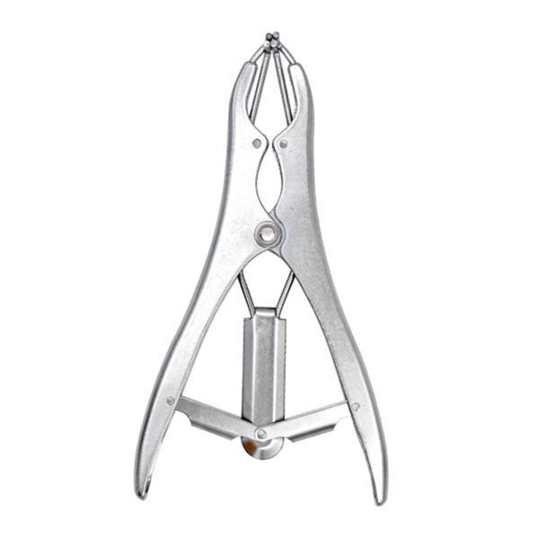 説明:高品質の素材.ステンレス鋼と高強度プラスチック鋼で作られており.強度が高く耐久性に優れています.これらのペンチは.動物を傷つけたり出血させたりすることなく去勢したり尻尾を切断したりするために設計されています.動物用の専門的な去勢ツール...