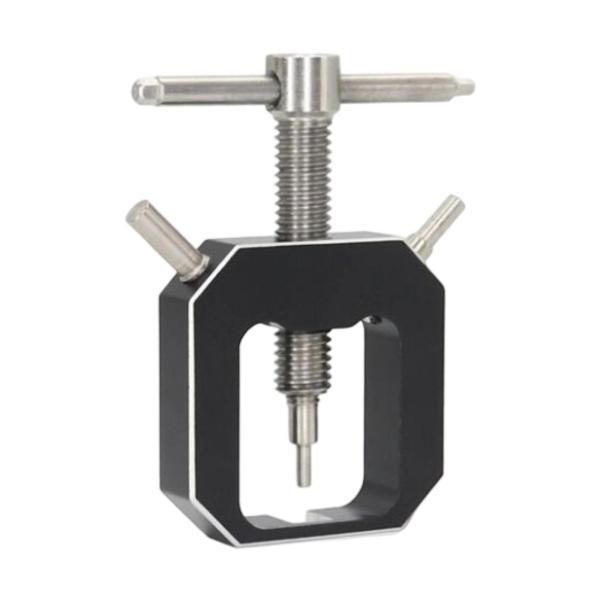 説明:材質:アルミニウム合金とステンレス鋼で作られており.長期間の使用が可能で.高強度.軽量でありながら頑丈です.コンパクトでポータブル: RCカーモーターギアプーラーの寸法は8x3.9cmで.持ち運びやRCツールキットへの収納が簡単です....