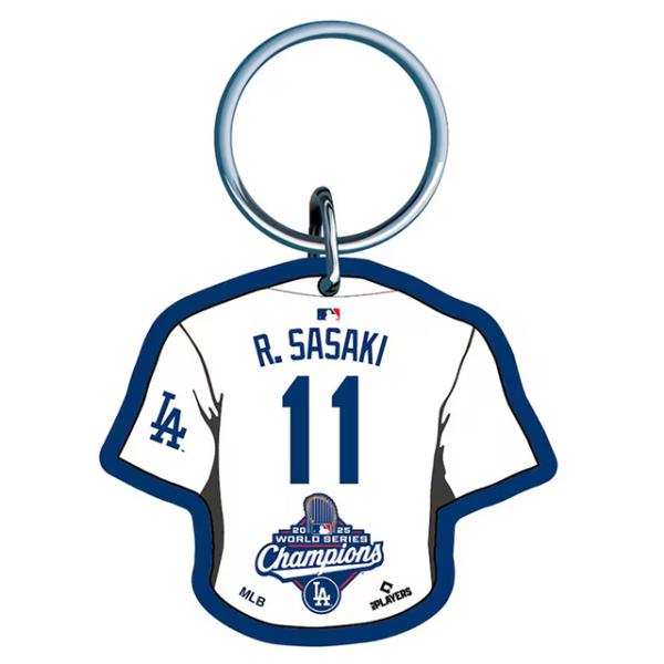 11月1日（日本時間2日）に敵地で行われたワールドシリーズ第7戦Wを延長11回の末5-4で勝ち、球団史上初そしてMLB全体でも21世紀初の連覇を成し遂げました。シリーズMVPは第2、6戦を先発投手として勝利に導き更に第7戦で連夜のリリーフで...