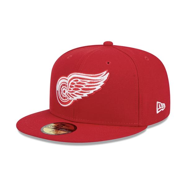 ニューエラの象徴であり定番の59FIFTY(FITTED CAP)モデルになります。 約1cm刻みでサイズがある為男性(メンズ)、女性(レディース)問わず着用出来る帽子です。NHL(アイスホッケー)のチームロゴを刺繍した帽子です。アンダーバ...