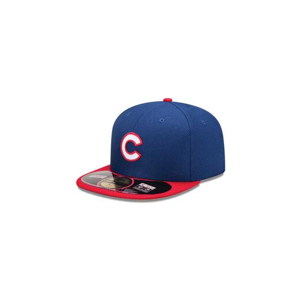【海外正規店並行輸入商品】ニューエラの象徴であり定番の59FIFTY(FITTED CAP)モデルになります。約1cm刻みでサイズがある為男性(メンズ)、女性(レディース)問わず着用出来る逸品です。2016年まで使われていたニューエラ・ML...