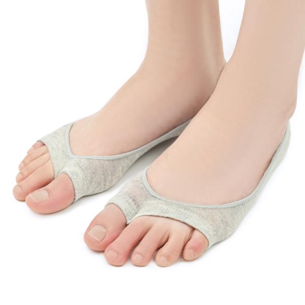 ストッキングや素足より快適にパンプスやオープントゥ用の見えない靴下ですトングタイプで汗をかきやすい足裏に最適足指先を綺麗に見せれるソックス蒸れ防止 、汗で滑りやすいオープントゥサンダルやパンプスにおすすめです一般的な靴下と同じ感覚でオールシ...