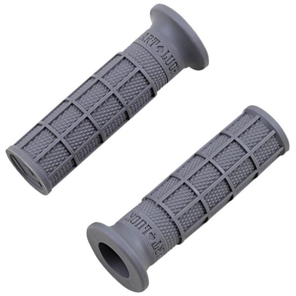 ■適合 1インチハンドル用■備考 ※当商品は汎用品です。特定車種専用ではなく取付の仕方に応じて加工が必要となります。※スロットルパイプが別途必要です。■カラー グラファイト■素材 ラバー■メーカー ODI(オーディーアイ)ハーレー カスタム...